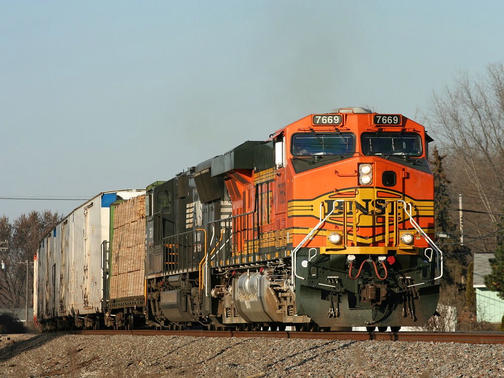 BNSF 7669